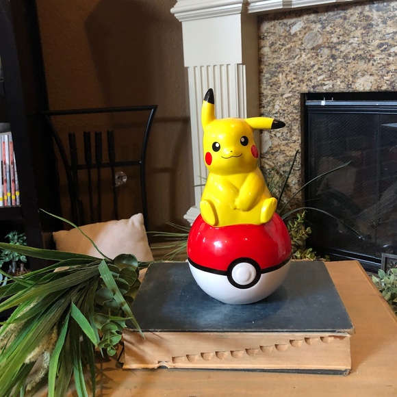 Other | Official Pokemon Pokeball Pikachu Ceramic Painted Piggy Bank 15 ...
